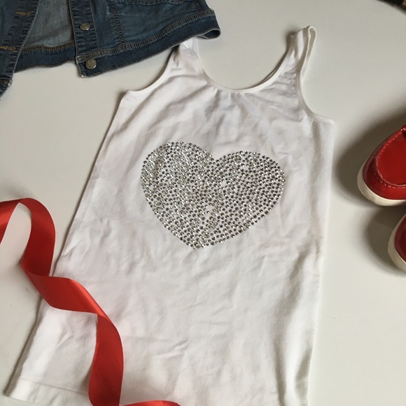 So Nikki | Tops | So Nikki Tee | Poshmark